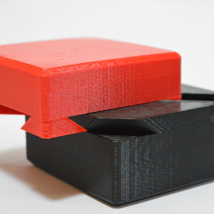 3D Printable Locking Dovetail Puzzle Box by Joseph Craig