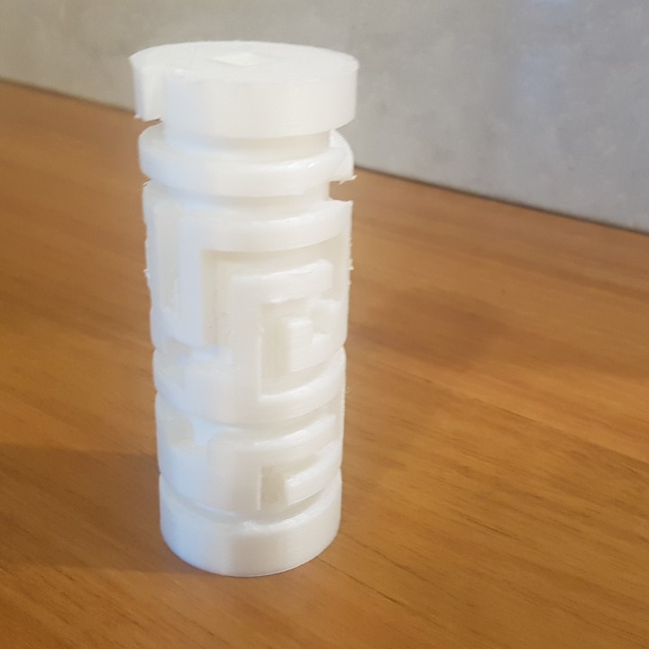 3D Printable invisible lock maze by Zac Apelt