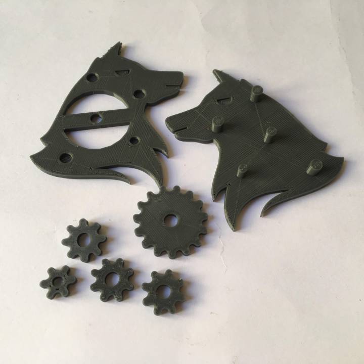 3D Printable Wolf-Gear KeyChain by Ryan A