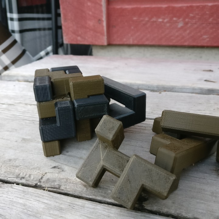 3D Printable Extremely difficult 5x5x4 puzzle cube by MVH