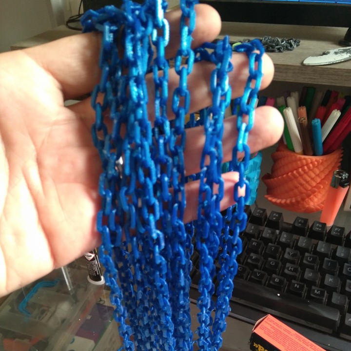 3D Printable Print in Place Chains (up to 18 meters!!) by Fernando Jerez