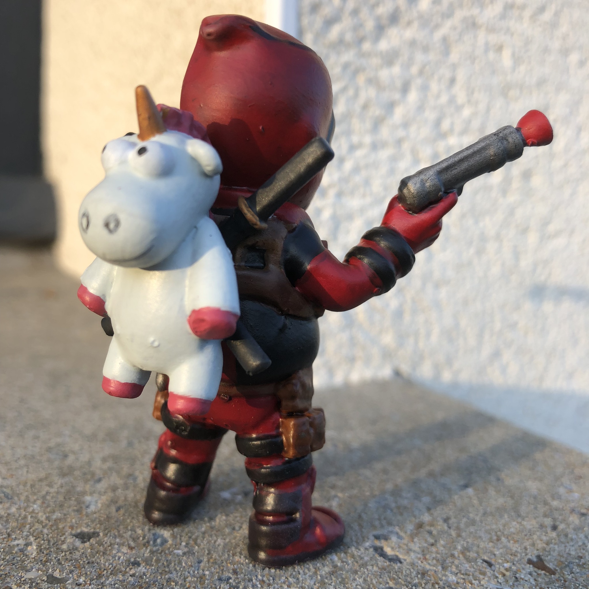 3D Printable Chubby Deadpool (low res) by Kevin Huang