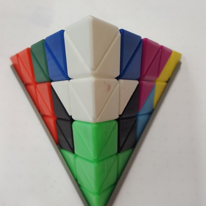 3D Printable Three sided pyramid puzzle by Ingwer von Lü