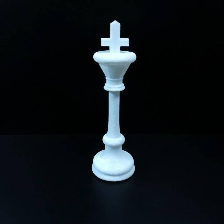 3D Printable Chess King by Maxwell Dahl