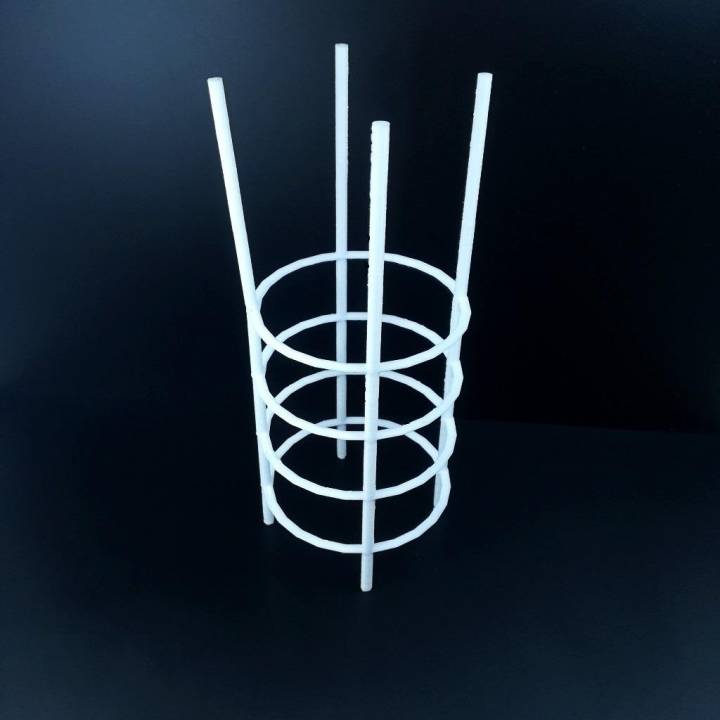 3D Printable plant helper by Robby May