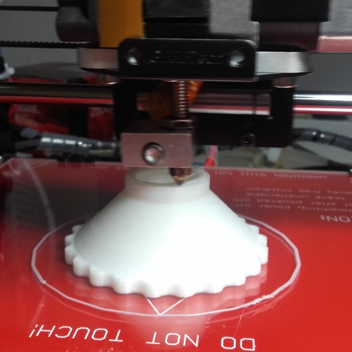 3D Printable Universal filament spool holder. by Bruno Haver