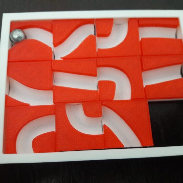 3D Printable sliding ball puzzle by taher mohamed