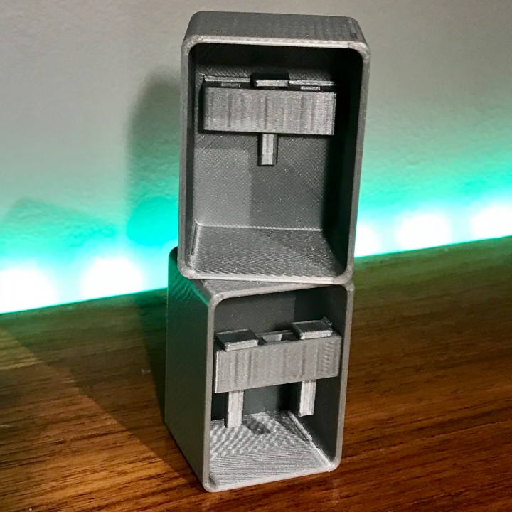 3D Printable Spin Box by Neil Sawhney