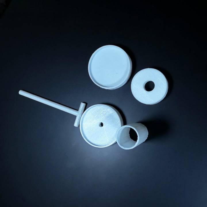 3D Printable Piston Water Gun by Matthew Kung