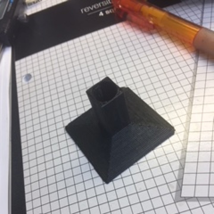 3D Printable Ice Cream Holder by Tom Headley