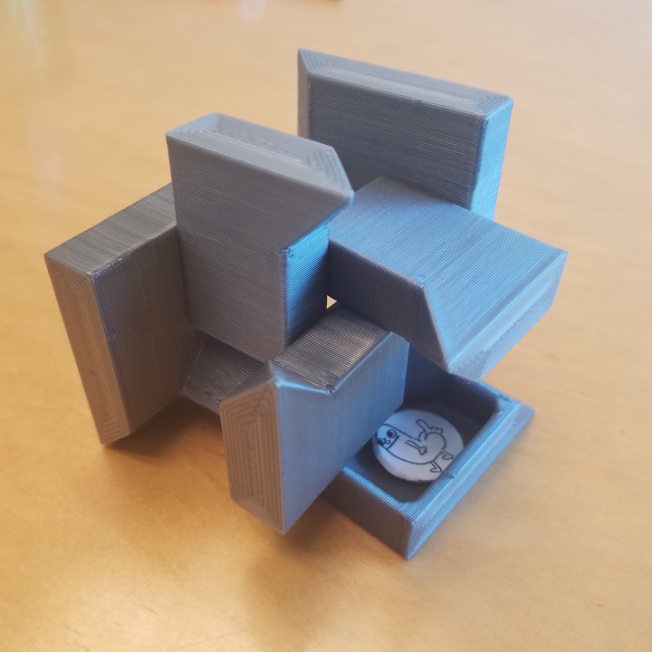 3D Printable 3 Piece Puzzle Cube Box by Frank Zhao