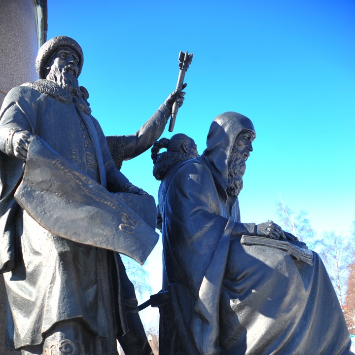 3D Printable Group statue by Scan The World