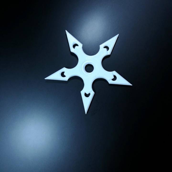 3D Printable Ninja Star by Ben Chittenden