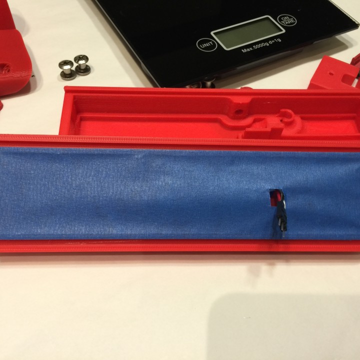 3D Printable Arduino driven Hand Actuator by Jose Santos Lizcano