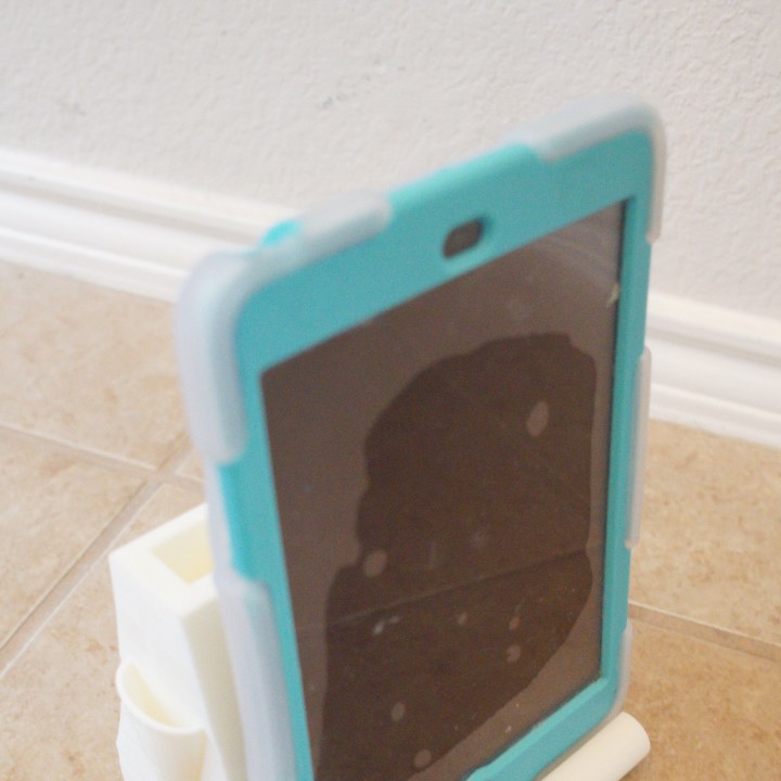 3D Printable TABLO Tablet Organizer by Amy Lewis