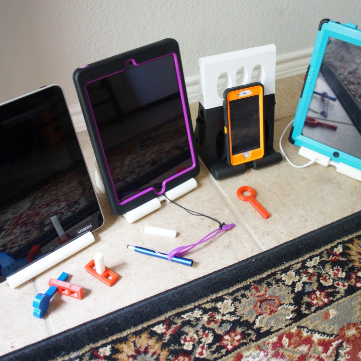 3D Printable TABLO Tablet Organizer by Amy Lewis