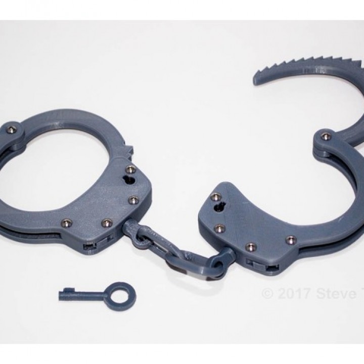 3D Printable Realistic Handcuffs by Steve Thone
