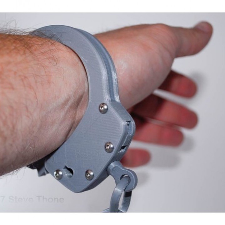 3D Printable Realistic Handcuffs by Steve Thone