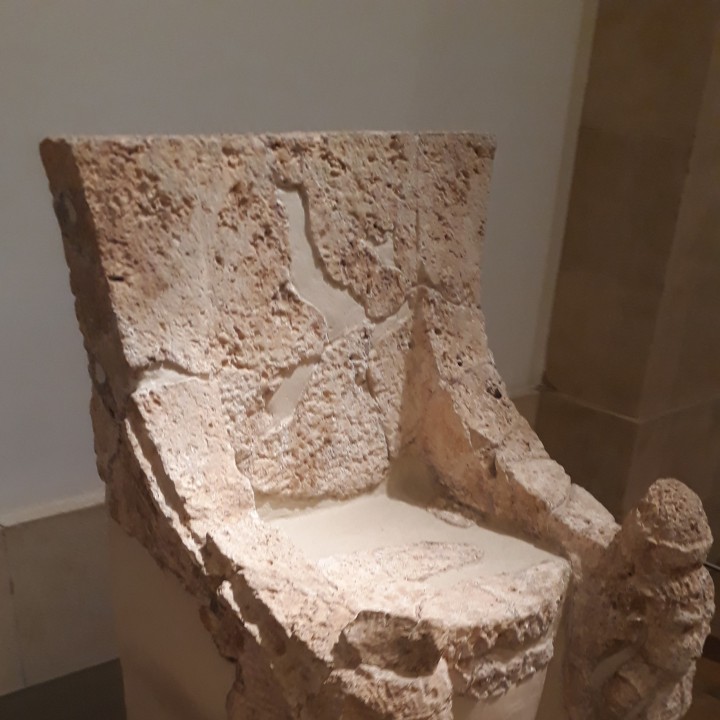 3D Printable Throne of Astarte by Scan The World