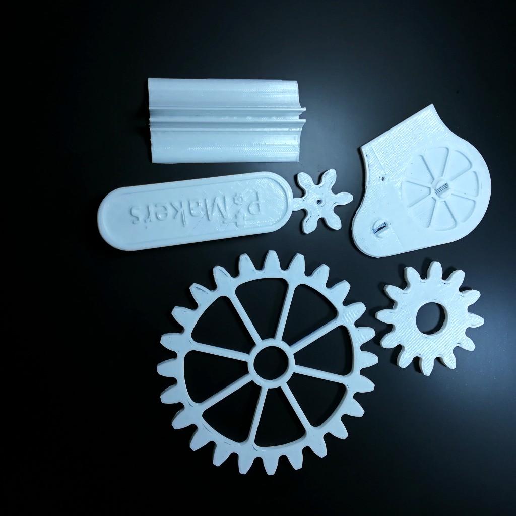 3D Printable PTMakers Mechanical Trophy by Pedro Martins