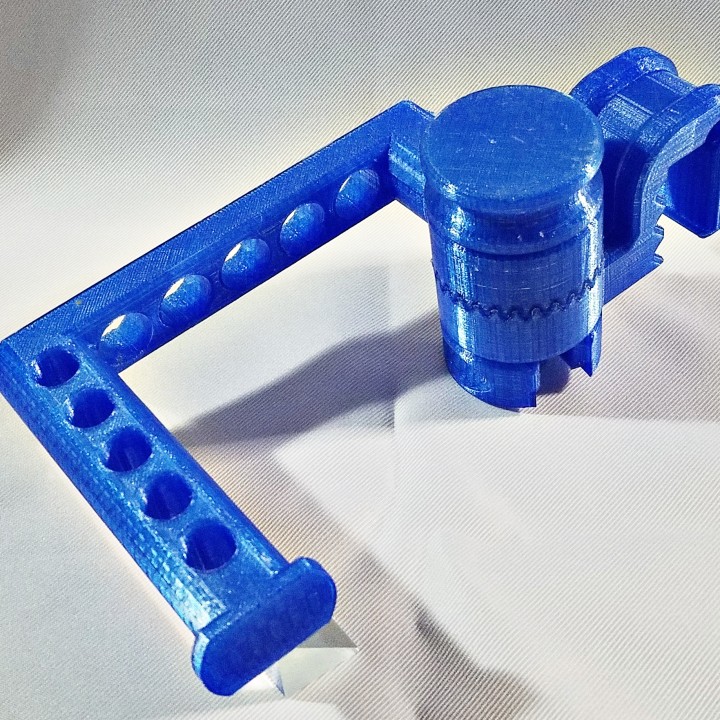 3D Printable Swivel Spool Holder by Tony
