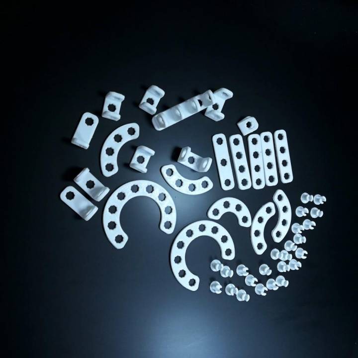 3D Printable Mechanical hands Clickaroo by Quillan Crowe