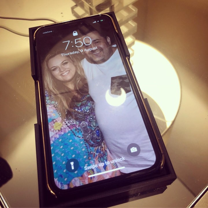 3D Printable iphone X coffin by Hugo-archicad