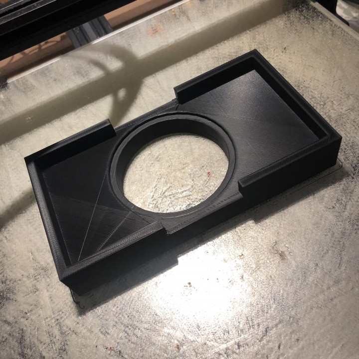 3D Printable iphone 8 coffin by Hugo-archicad