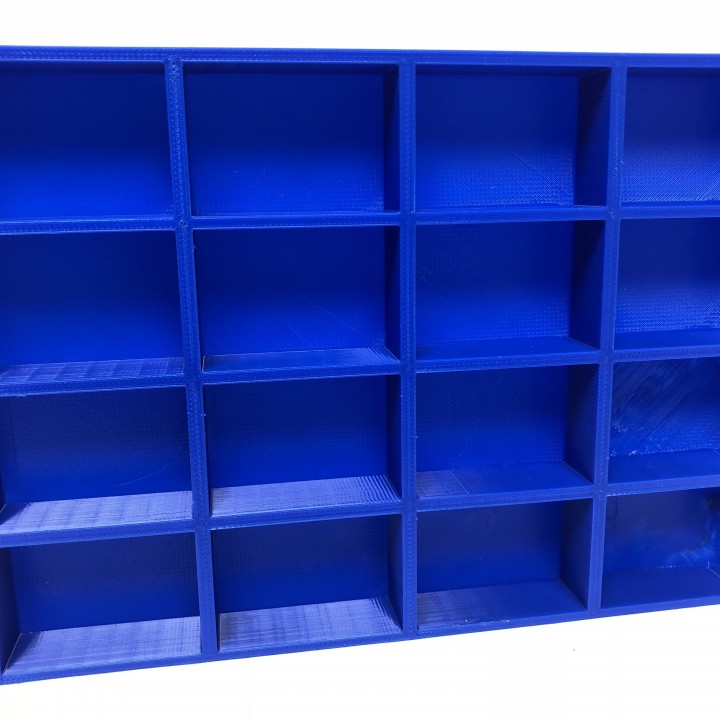 3D Printable Minecraft & Shopkins Display Shelf by Jack