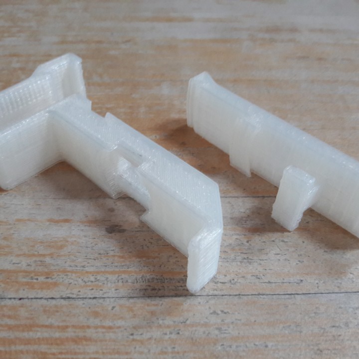 3D Printable Locking Spool Holder by Kiefer Read