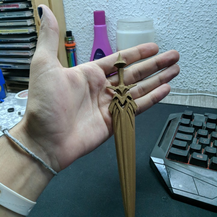 3D Printable Kayle sword from league of legends by mario alfonso