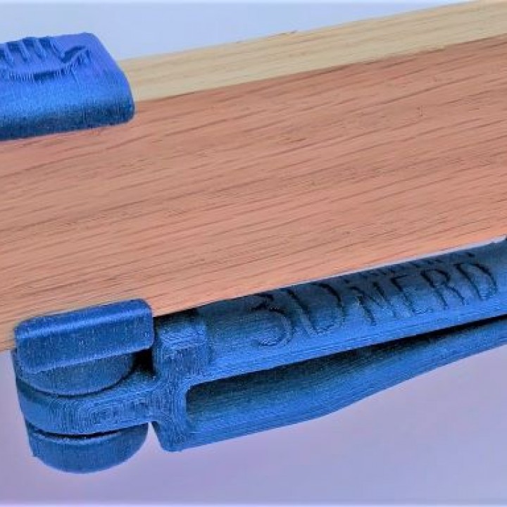 3D Printable Hinged Clip Spool Holder by Mii3D