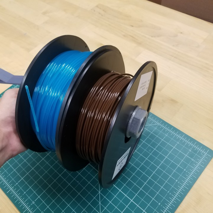 3D Printable Infinity Holder by Chris Dagher