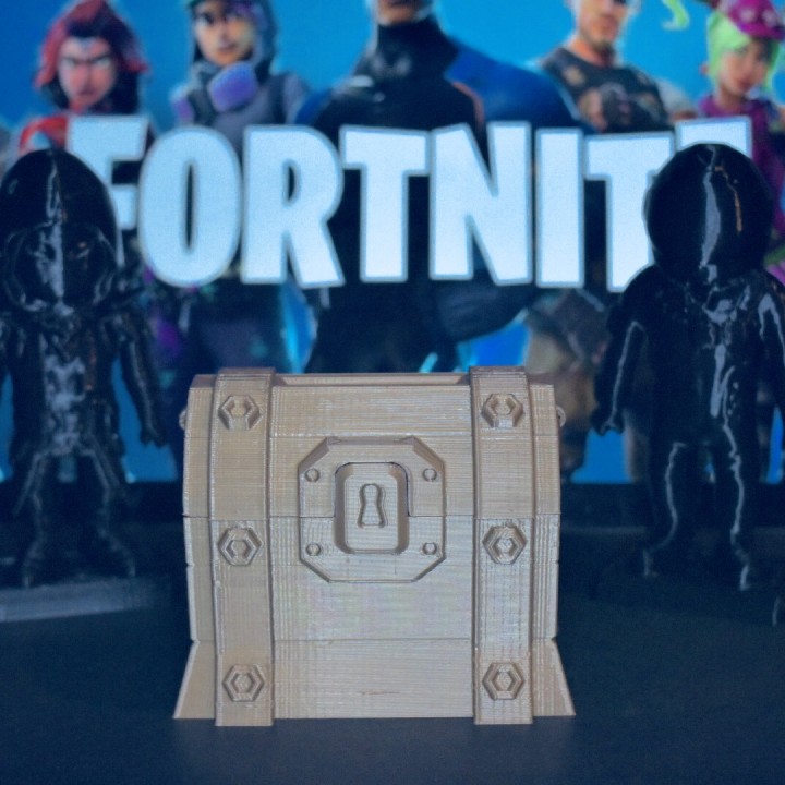 3D Printable Fortnite Chest by Santiago Sanchez