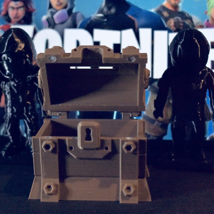 3D Printable Fortnite Chest by Santiago Sanchez