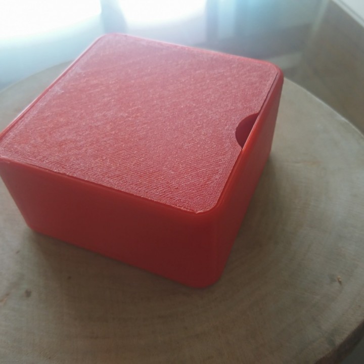 3D Printable Simple box with cover by Jed