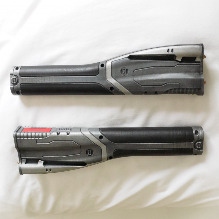 3D Printable Black Widow Infinity War Disk Shooter by Juri Munkki