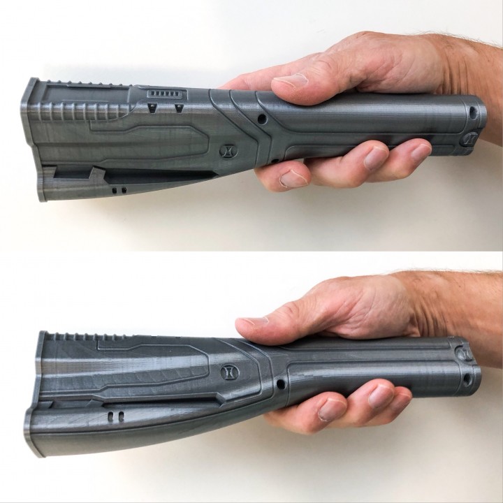 3D Printable Black Widow Infinity War Disk Shooter by Juri Munkki