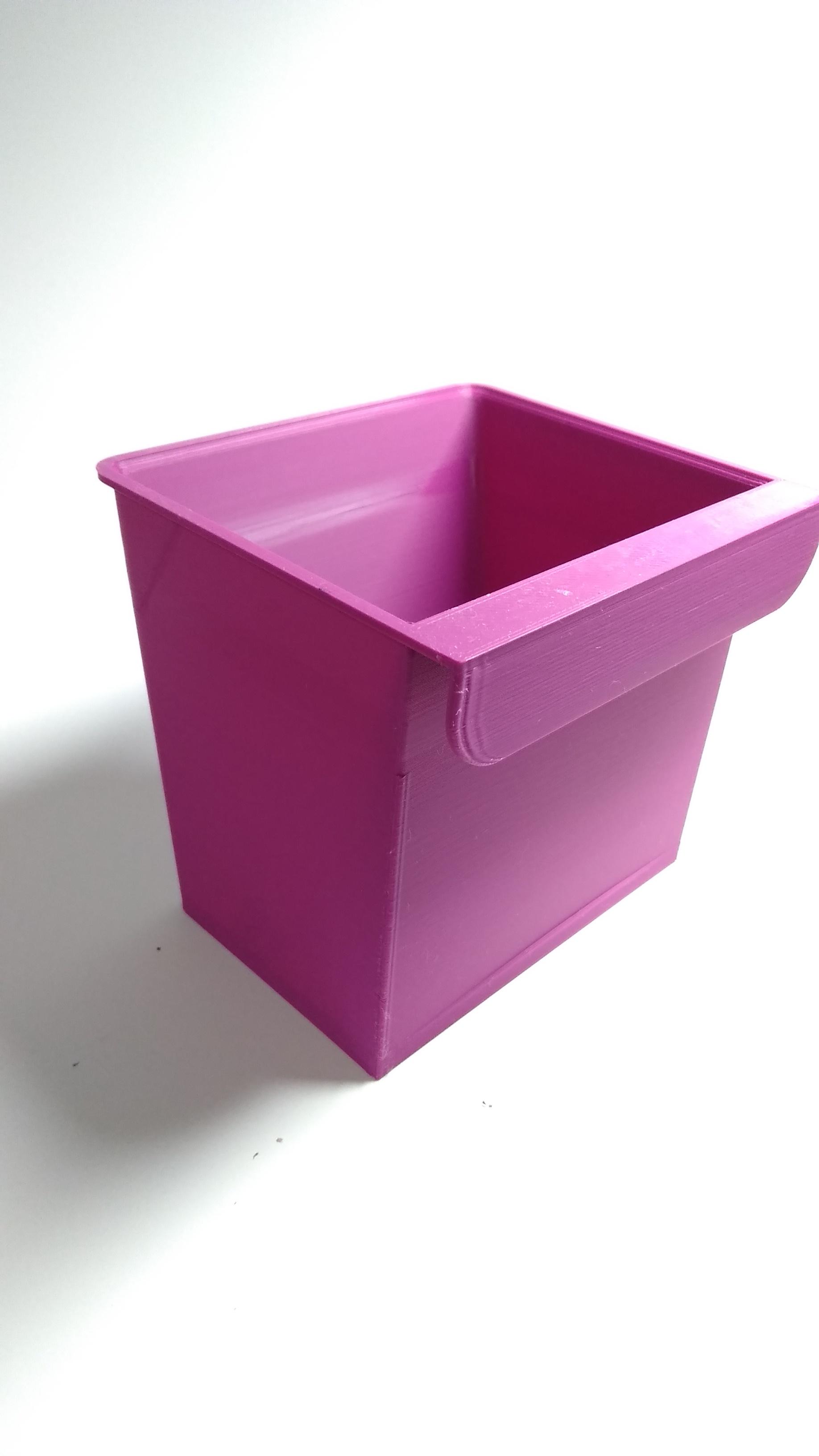 3D Printable DUSTBIN by Kemal Can Ünsalan