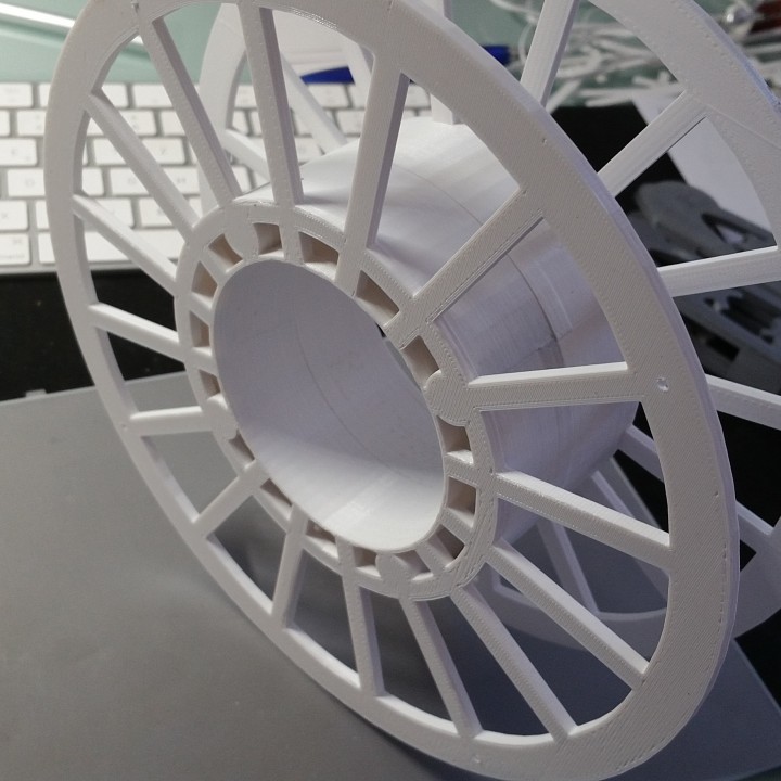 3D Printable Filament Support with Magnet 200x26 by Roberto Colucci