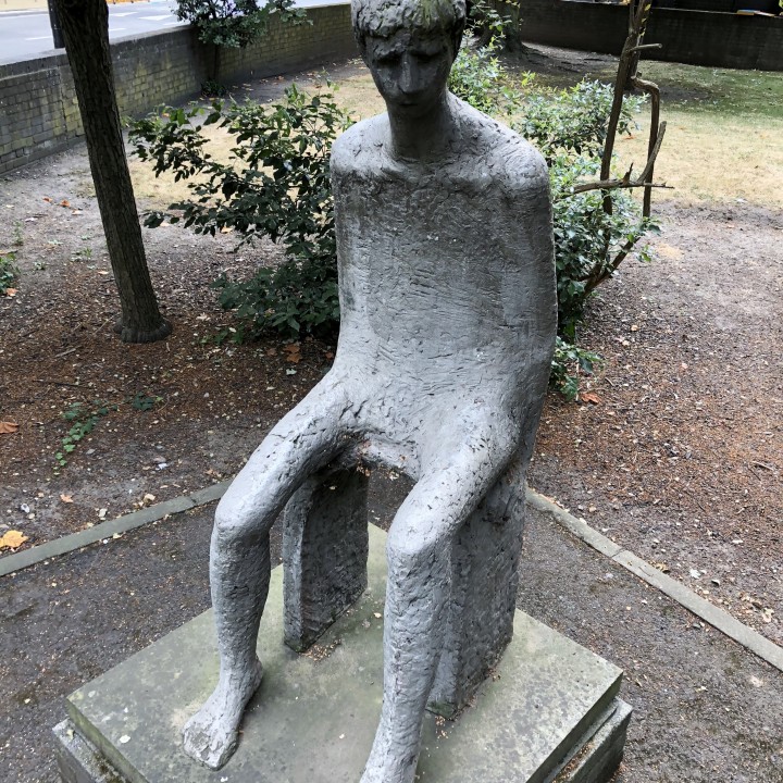 3D Printable Abstract seated man by Scan The World