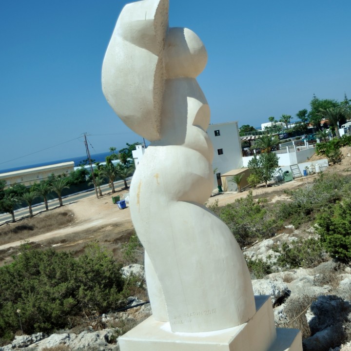 3D Printable Abstract column by Scan The World