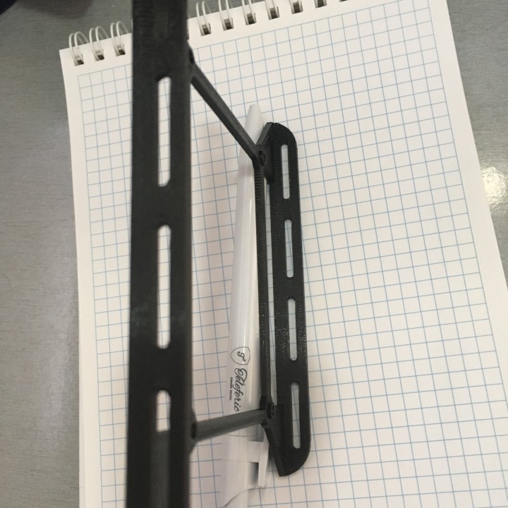 3D Printable HDD/SSD bracket 2.5" to 3.5" by Denis Moroz