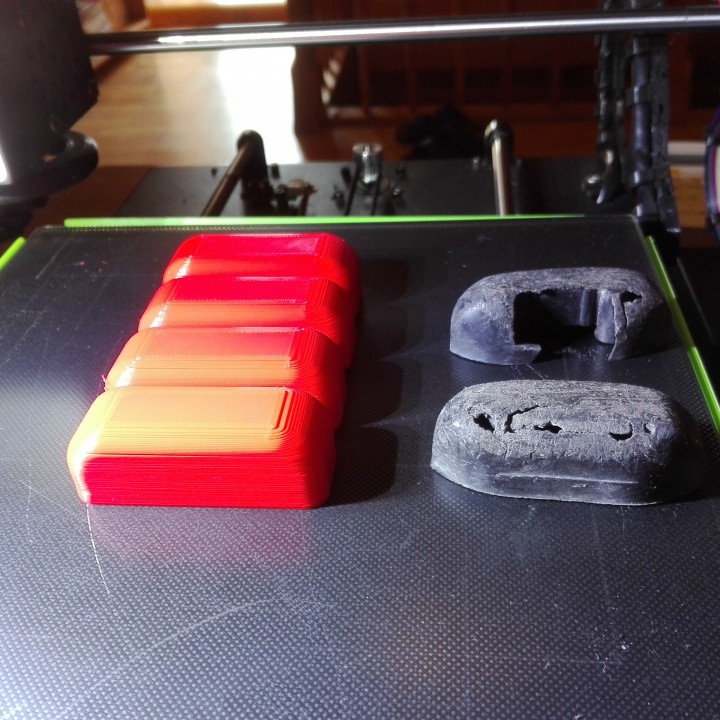 3D Printable Legs for the tool case by Bartosz Kryszak