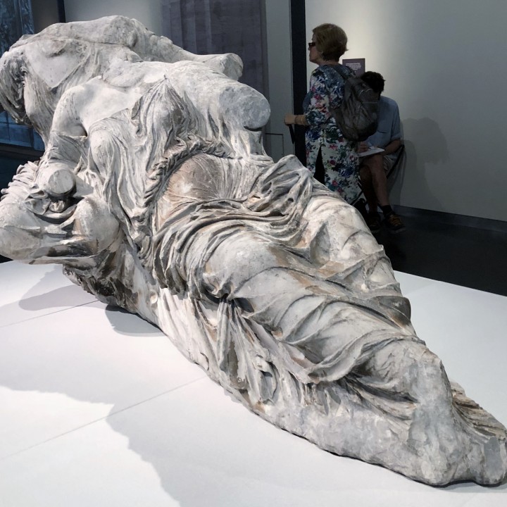 3D Printable Goddesses in diaphanous drapery by Scan The World