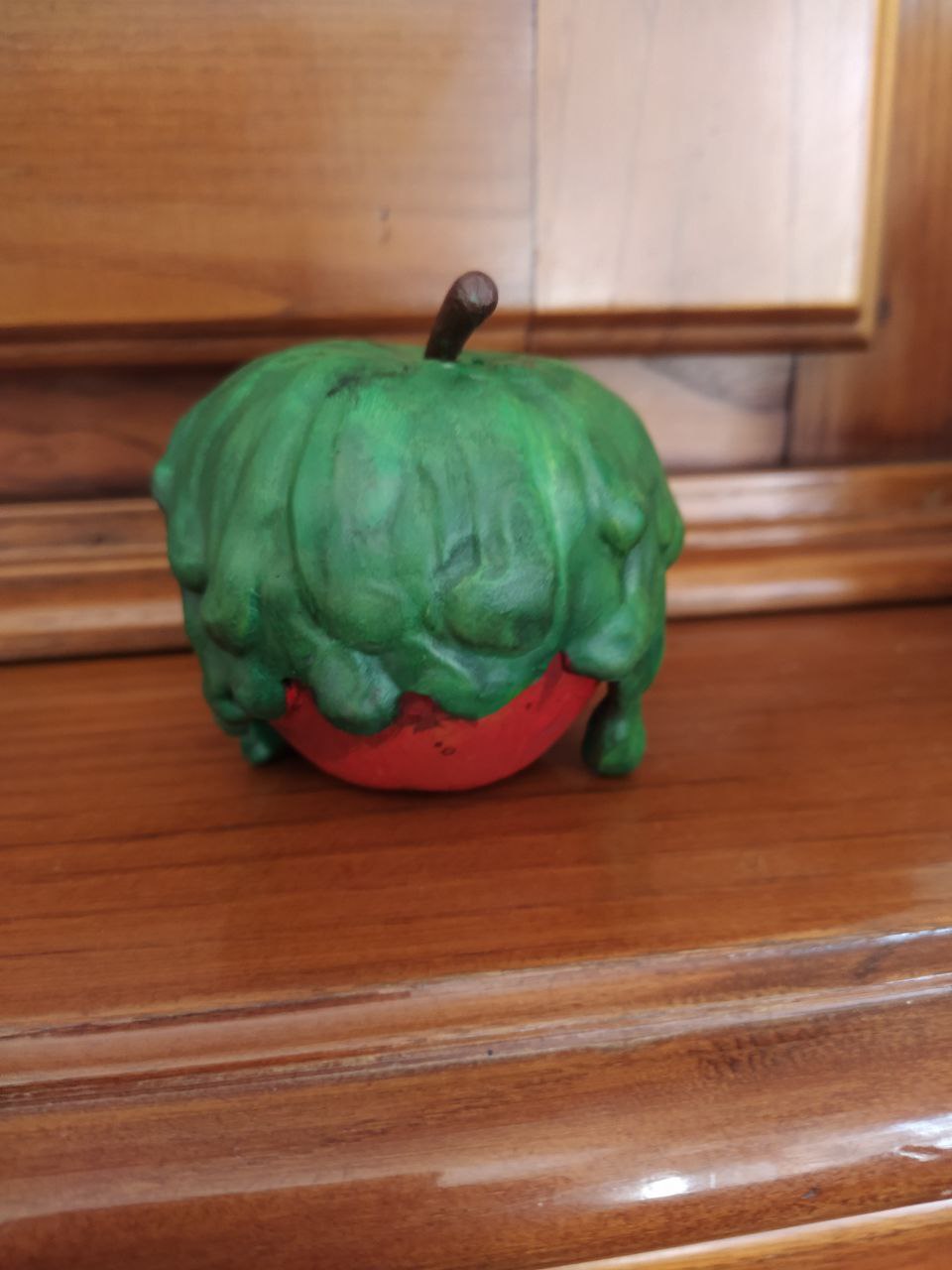 3D Printable Disney Poison Apple by Tanya Wiesner