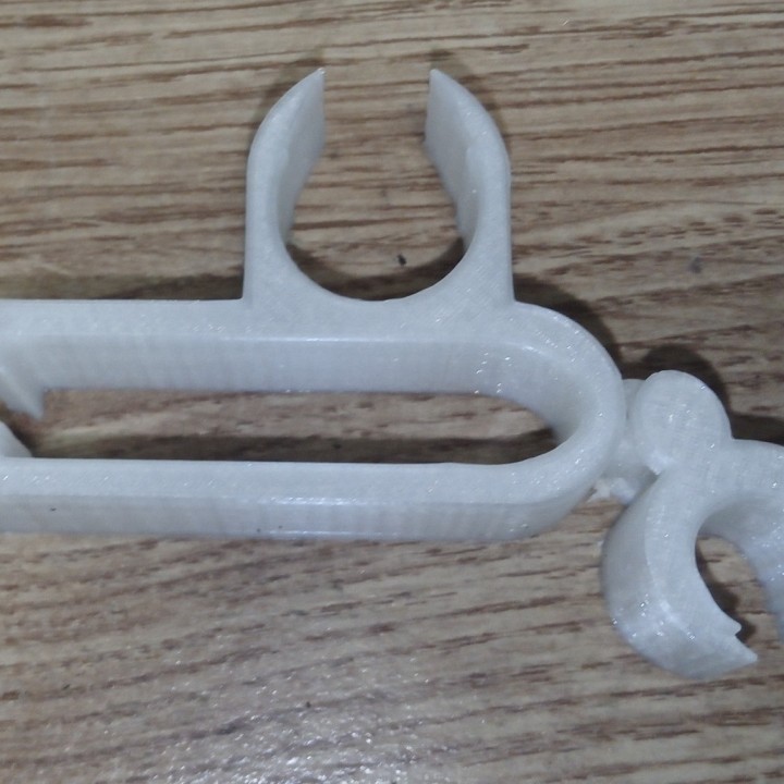3D Printable clip by António Sousa