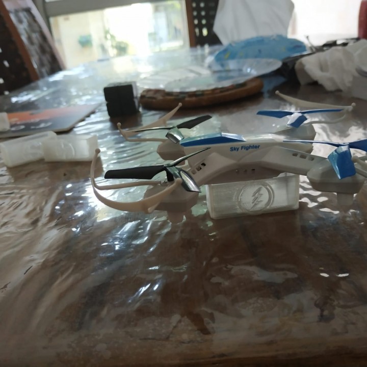 3D Printable flash storage for drones by Poli Pili