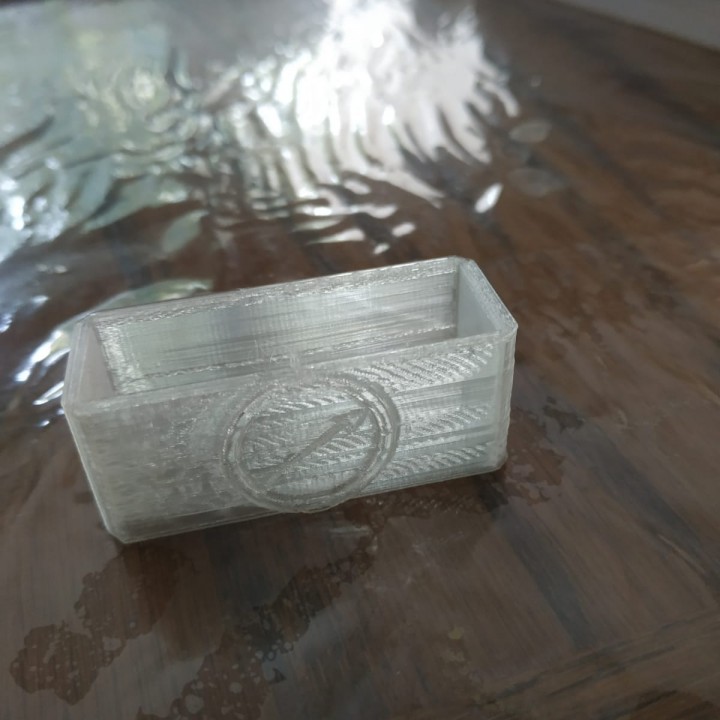 3D Printable green arrow storage for drones by Poli Pili