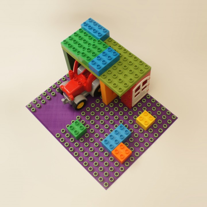 3D Printable Duplo base 15 x 18 with 5 stud wide road by MixedGears